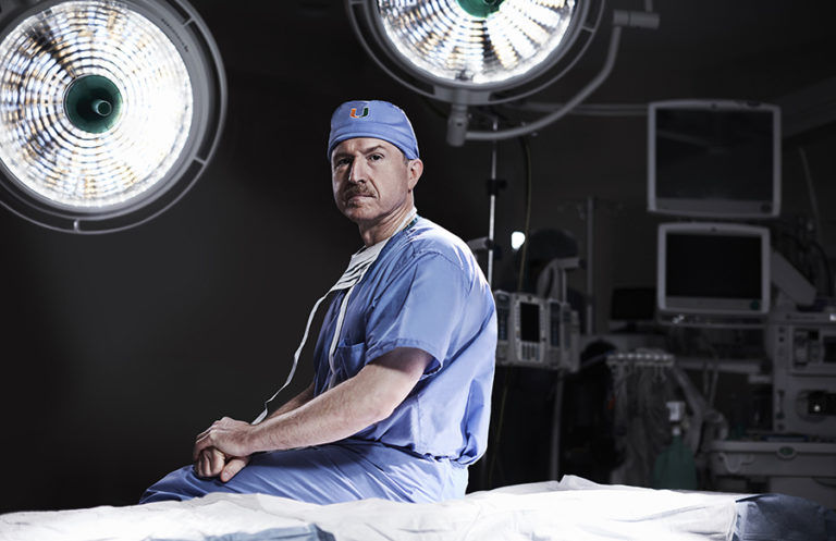 Cardiac Surgeon Pioneers Minimally Invasive Aortic Valve Procedure ...